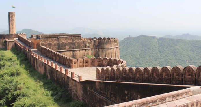 Jaigarh Fort: The Beacon Of Royalty And Resilience Of Rajputs