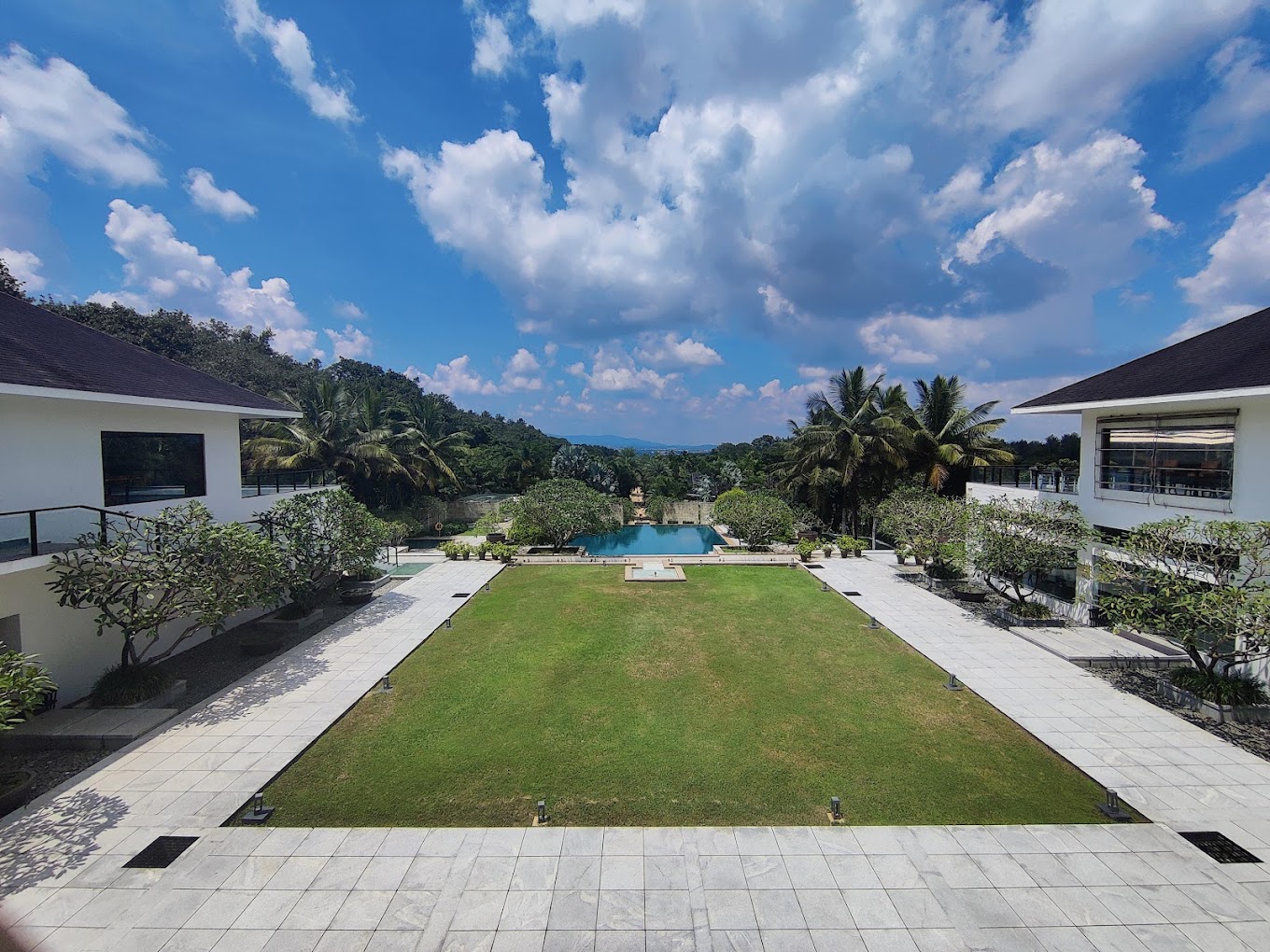 Top 8 Chikmagalur Resorts Amidst Nature